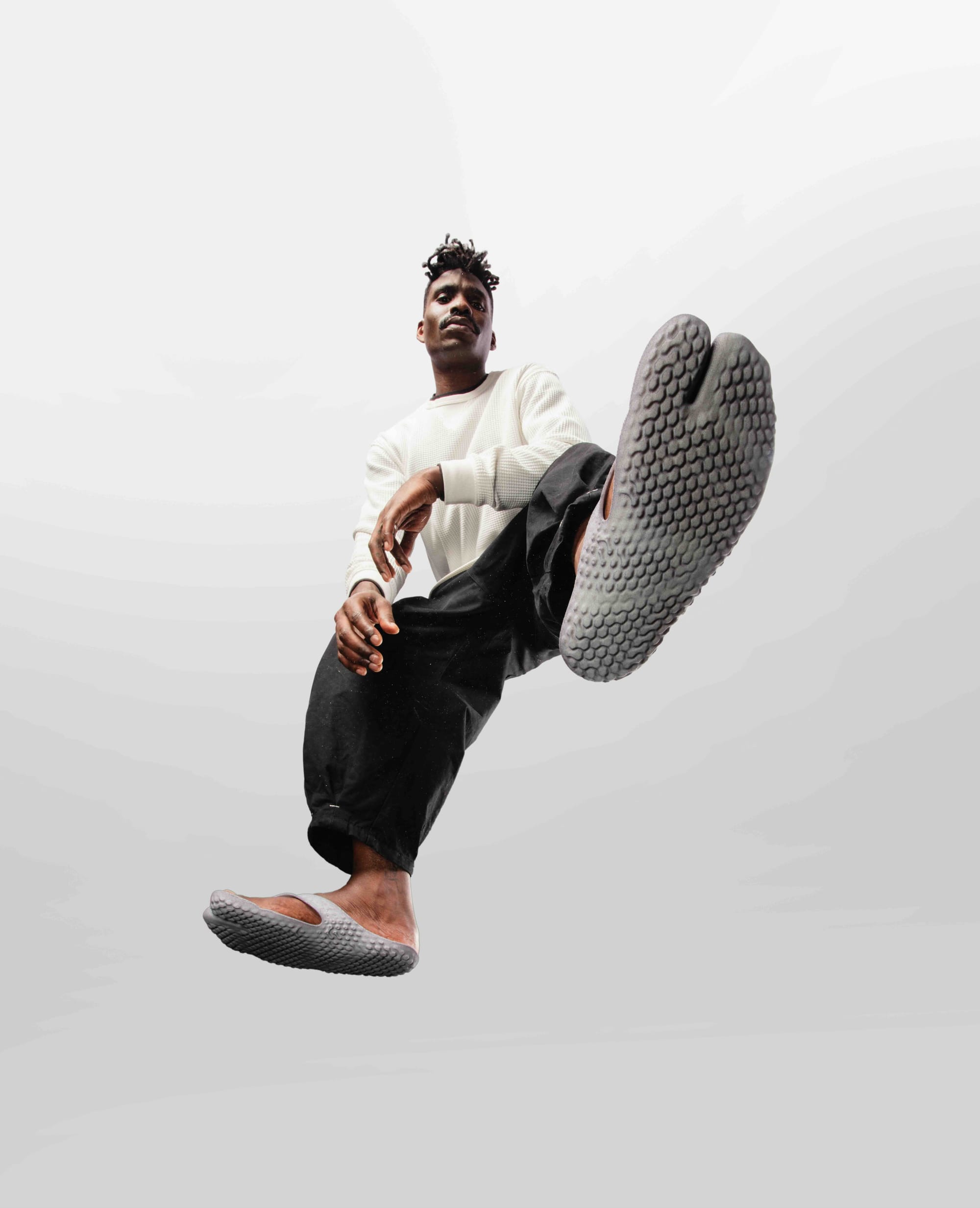 Vivobarefoot Unveils VIVOBIOME Tabi Gen 01: The World’s First 3D ...